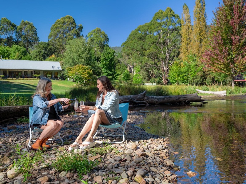 Hume House - Merrijig Accommodation - 2025 Snow Season