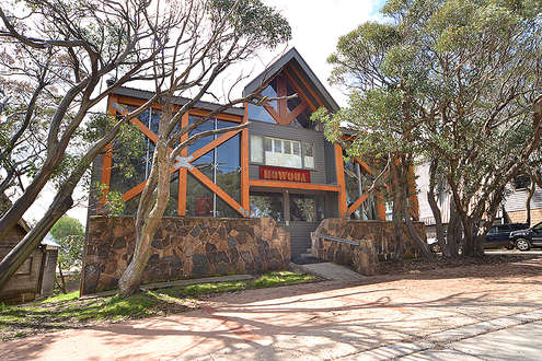 Howqua 6 Accommodation - 2025 Snow Season